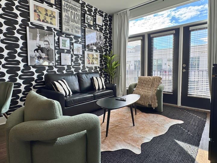 Dtwn Nashville Johnny Cash Condo W/ Pool View, Gym - Nissan Stadium Nashville