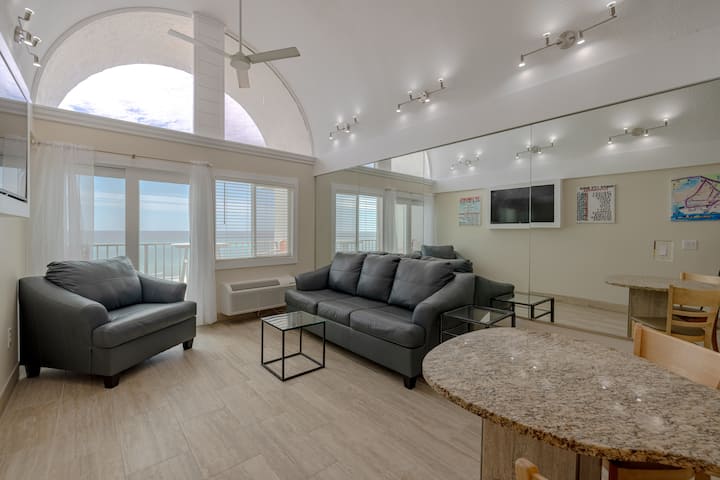 Wow What Great Location And View - Panama City Beach, FL