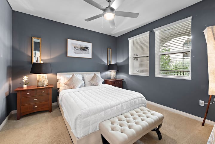 Gem Of Laguna: Luxury 1 Bd Condo - Laguna Hills, CA