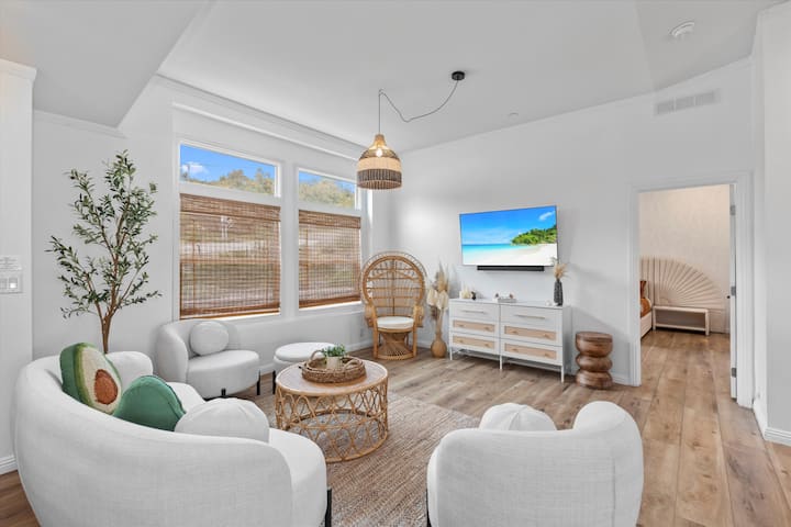 Avocado Akres Awaits Near Monserate Winery - Fallbrook, CA