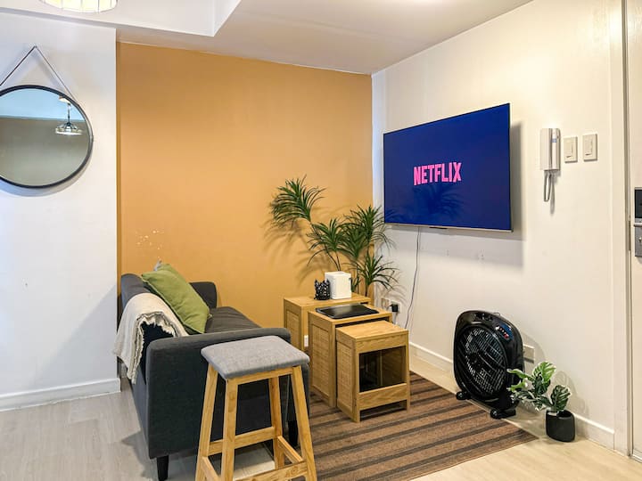 Azure Beachfront: Game Console & Karaoke Near Naia - Taguig