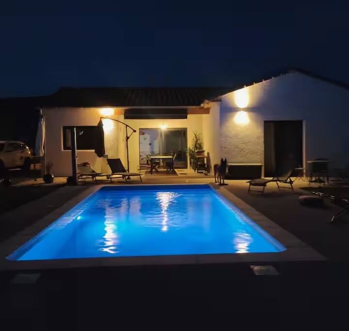 Villa  Avec Piscine Privée à Vallon Pont D'arc - Vallon-Pont-d'Arc