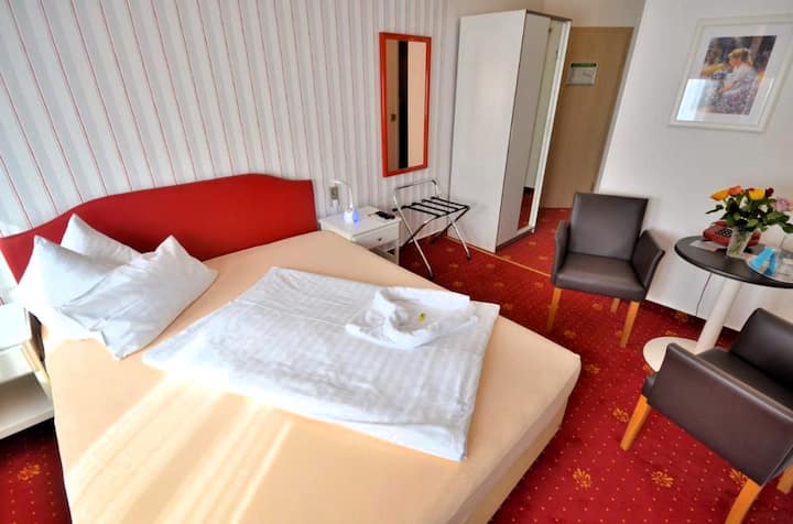 Conne S - Hotel Alt-connewitz - Leipzig