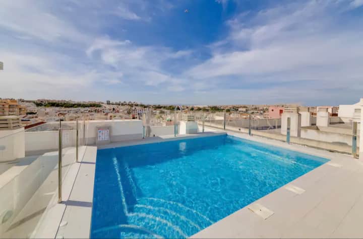 Luxury Penthouse - Rooftop Pool - 100m To The Sea - Torrevieja