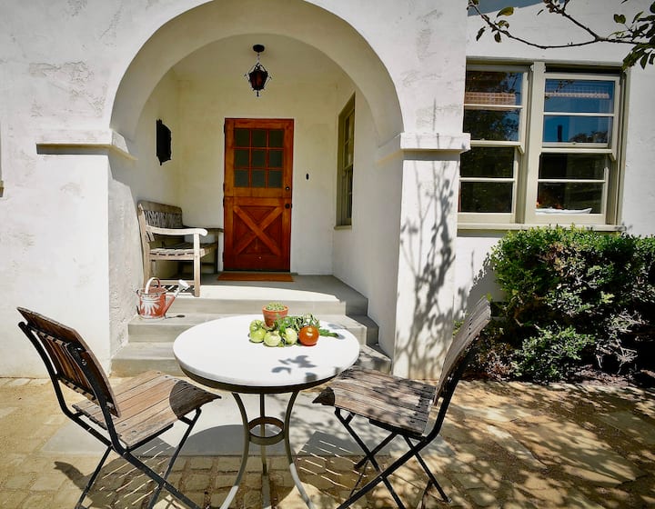 Beach Bungalow - Guest House 3bd 2ba - Huntington Beach, CA