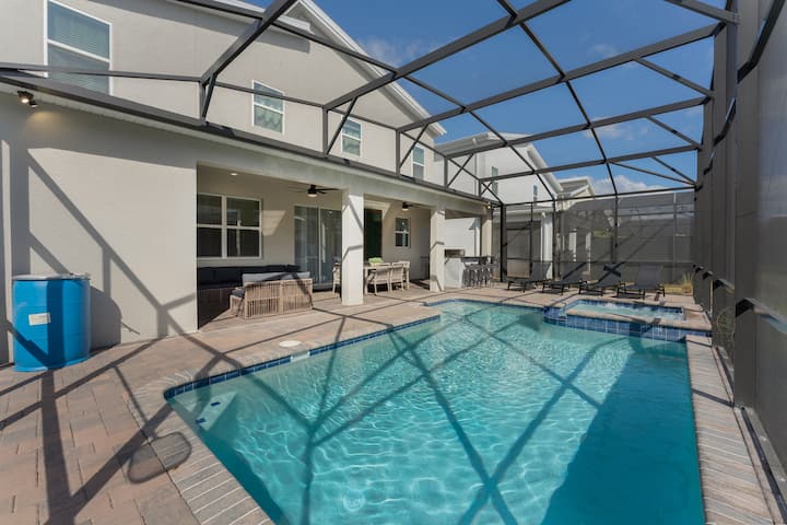 Theme Rooms Storey Lake Brand New Pool Game Room - Kissimmee, FL