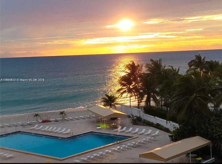 Fun In The Sun - Hollywood, FL