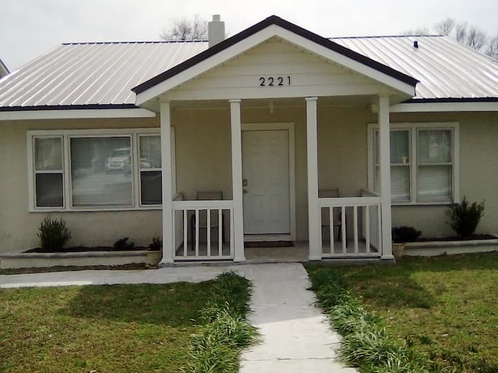 Powhatan Guesthouse Huntsville - Huntsville, AL