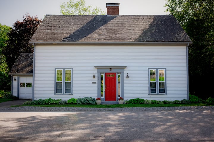 Charming Rockport 3br Walk To Harbor & Downtown - Camden, ME