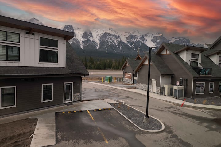 Mountain View Condo In Harvie Heights - Canmore