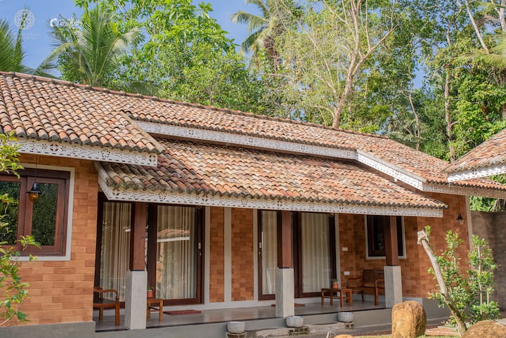 Cozy King Room W/ Kitchen & Plunge Pool Access - Sri Lanka