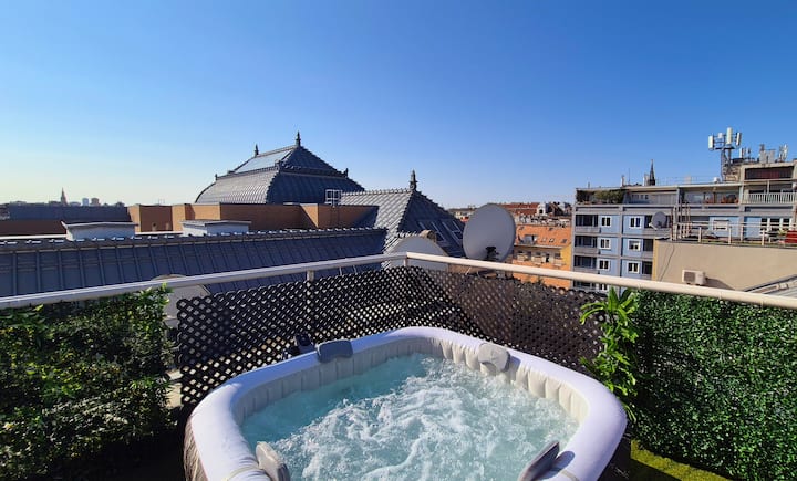 A+ Central Sky Spa Penthouse - Budapest