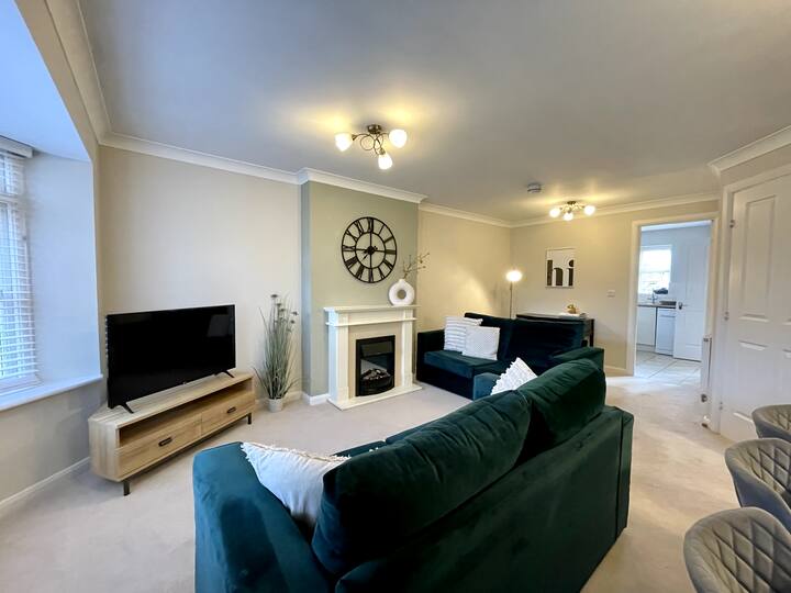 4 Bedroom House In Shrewsbury W/parking - Shrewsbury