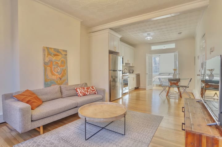 Brand New Modern 1b+den - Hoboken, NJ