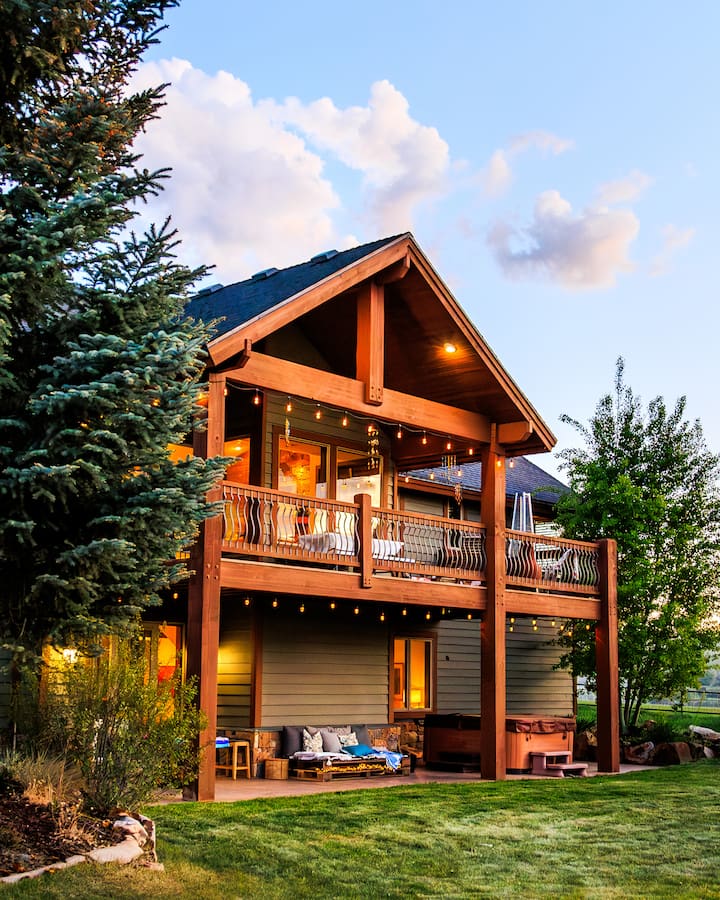 Spacious 6-bedroom Getaway With Theater & Hot Tub - Echo State Park, Coalville