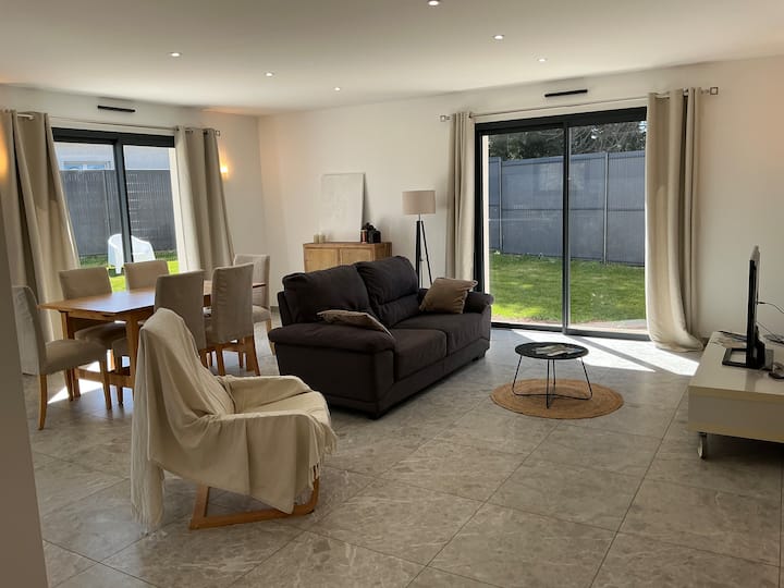 Maison Moderne 3ch+garage Confort & Tranquillité - Haute-Loire