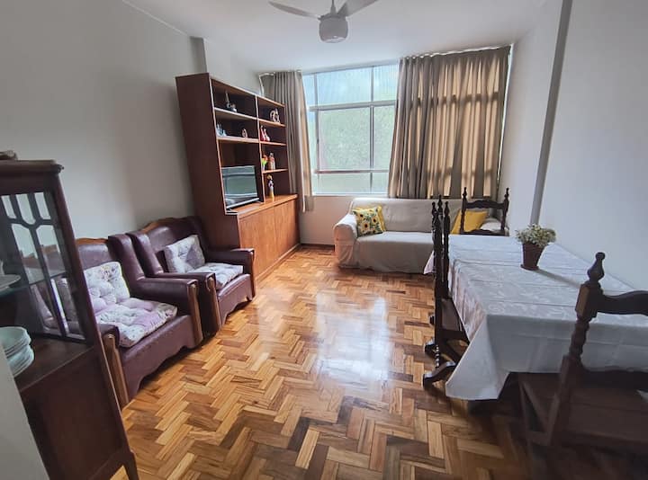 Friburgo, Centro, Em Frente à Pça. Getúlio Vargas - Nova Friburgo