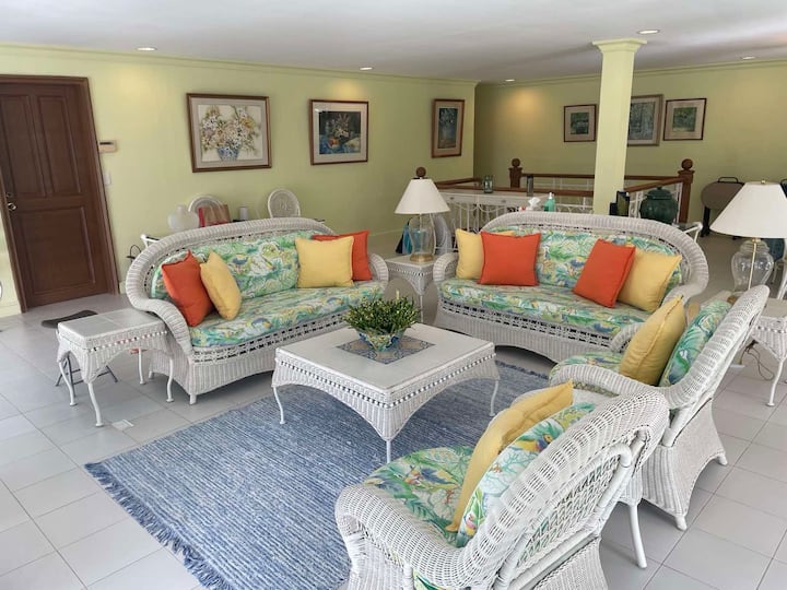 Casa Flores - Subic
