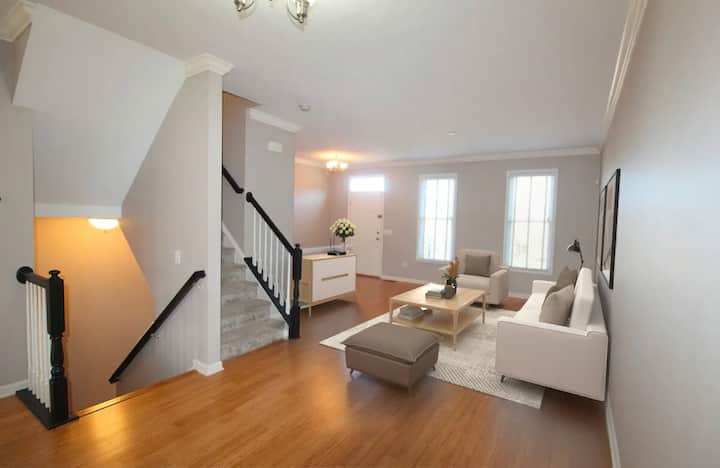 Flexible Lease Pet Friendly Monthly Rental - Harrisonburg, VA