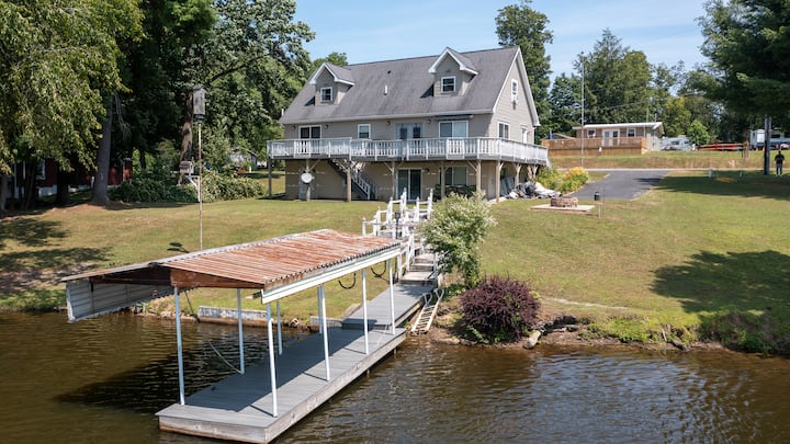 Lakeside Hideaway - Edinboro, PA