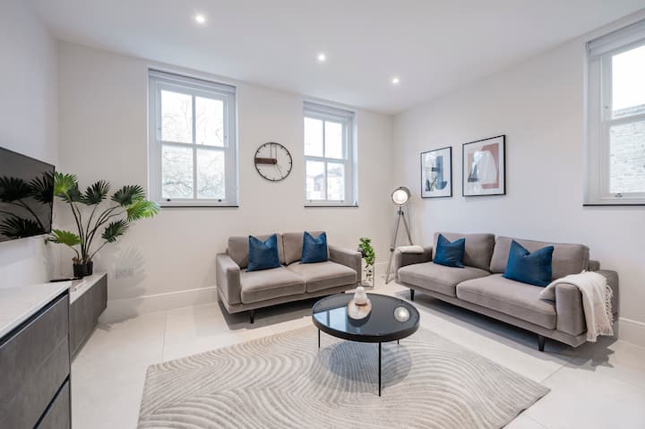 Spectacular Four Bedroom Flat - Marylebone