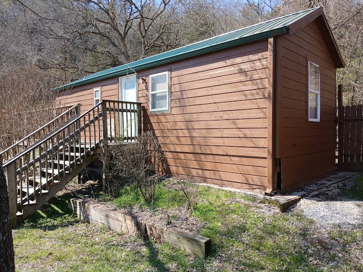 Raccoon Mountain Scenic Rustic Cabin - Chattanooga, TN