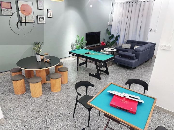 Entire Land House 22pax @ Penang Georgetown/gurney - Batu Ferringhi