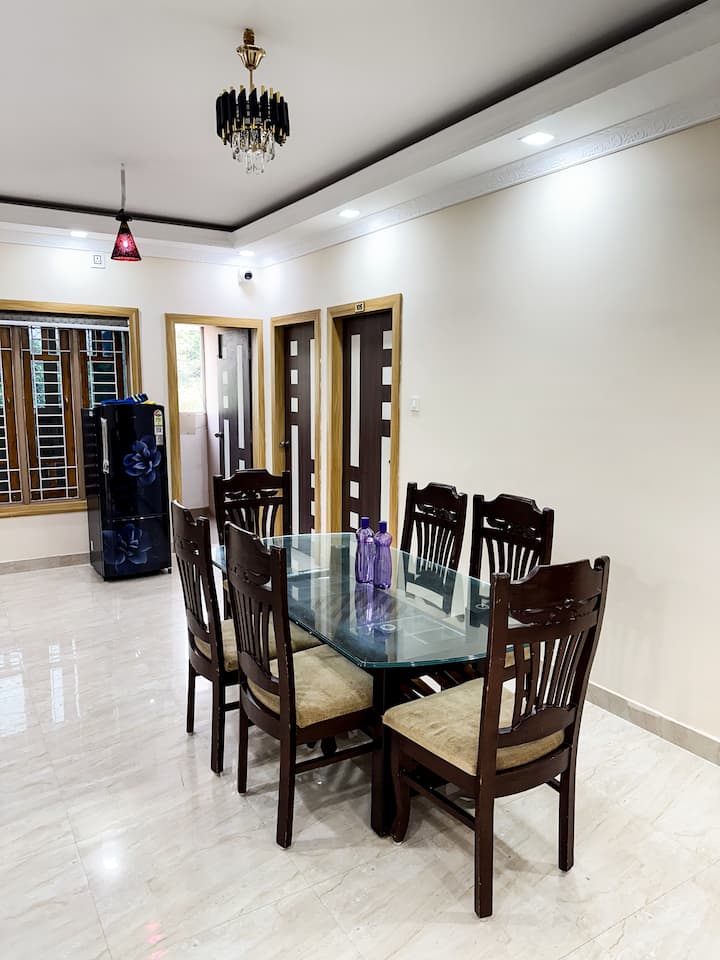 Palm Tree Haven– Luxury 2 Bhk Serviced Apartment - Bhubaneswar