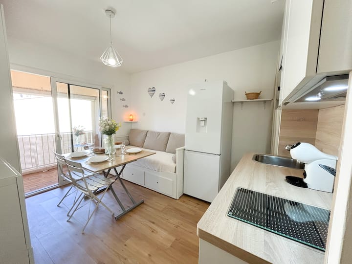 Charmant Studio à Sanary - Résidence Avec Piscine - Le Castellet