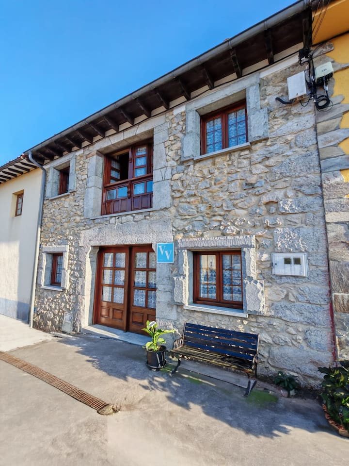 La Plaza - Ribadedeva