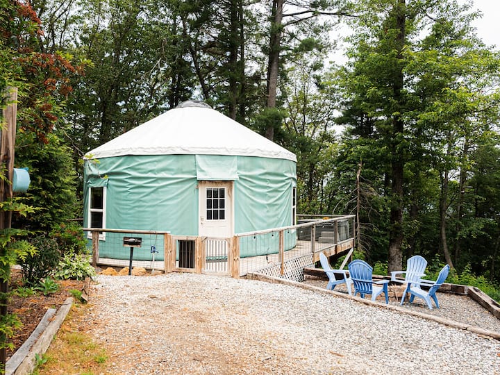 "Starlight Yurt"- A Romantic Stay W/ Hot Tub Views - Virginia