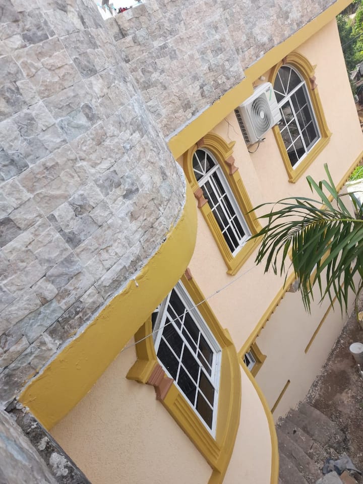 Sky View Starz & Dreamz Villa - 몬테고베이