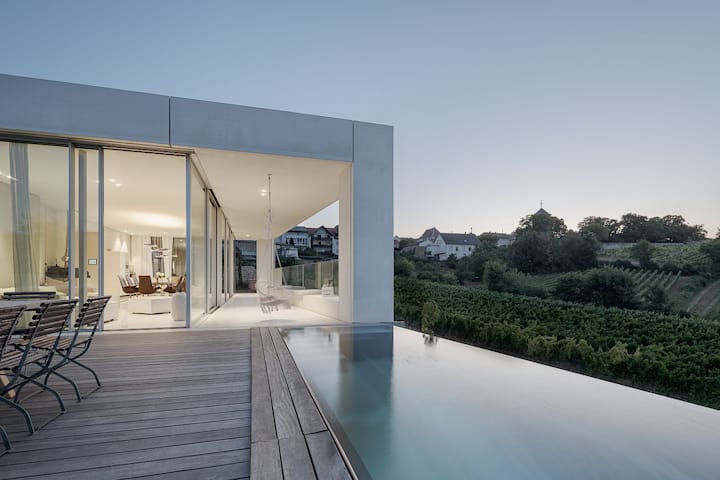 Exklusive Architektur Mit Infinitypool & Fernblick - Freinsheim