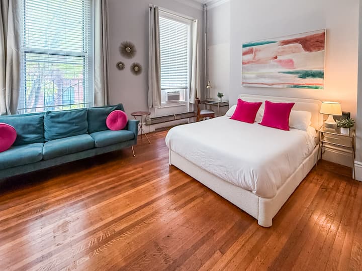(J6) Best Back Bay Location! Perfect Studio! - West End - Boston