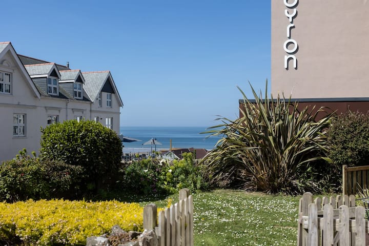 2 Bed Beach Retreat, Centre Of Woolacombe - 울라콤