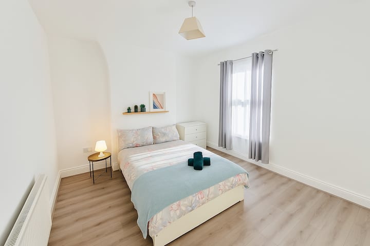 Cozy 3-bedroom House Perfect For Groups & Families - Liverpool