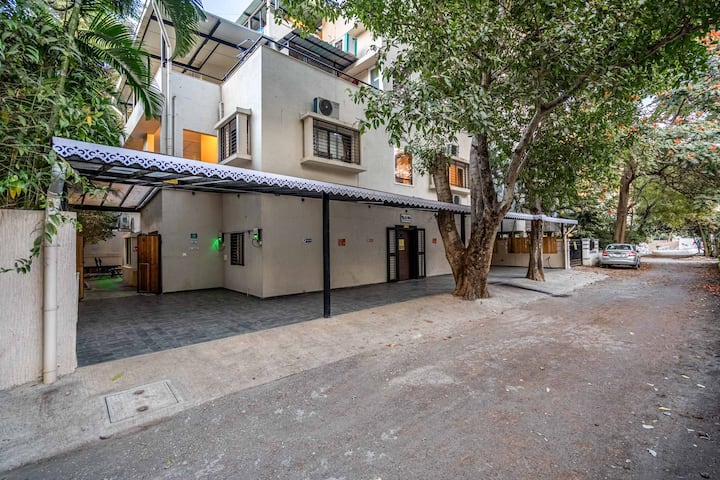 Stayvista @ Serenity Meadows W/ Pool, Wifi, Tv - Nashik