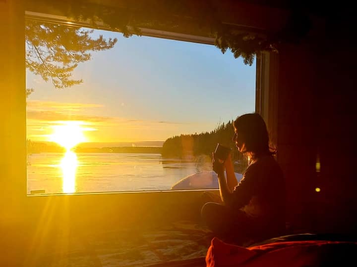 River Chalet With Hot Tub/sauna - Finland