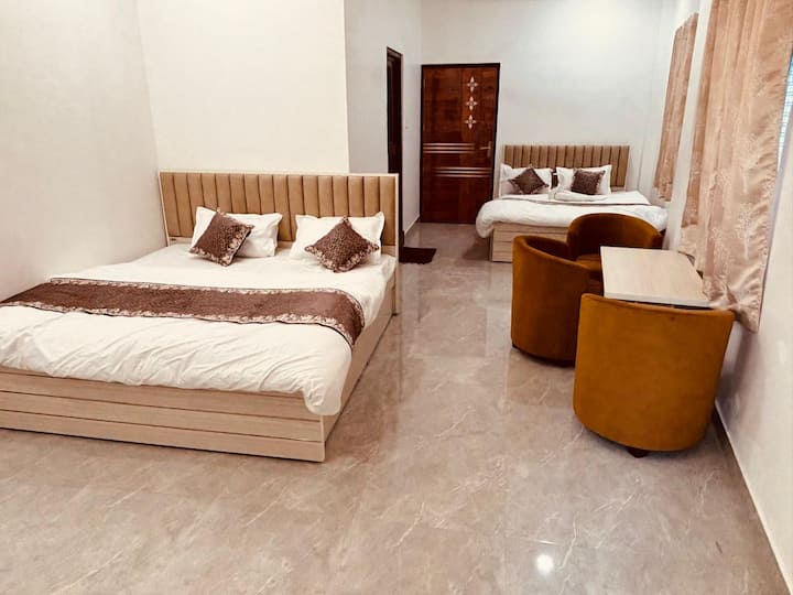 7 Bed Studio Appartment - Ayodhya