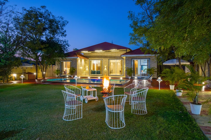 Exquisite 5-bhk Retreat With Pvt Pool - Udaipur