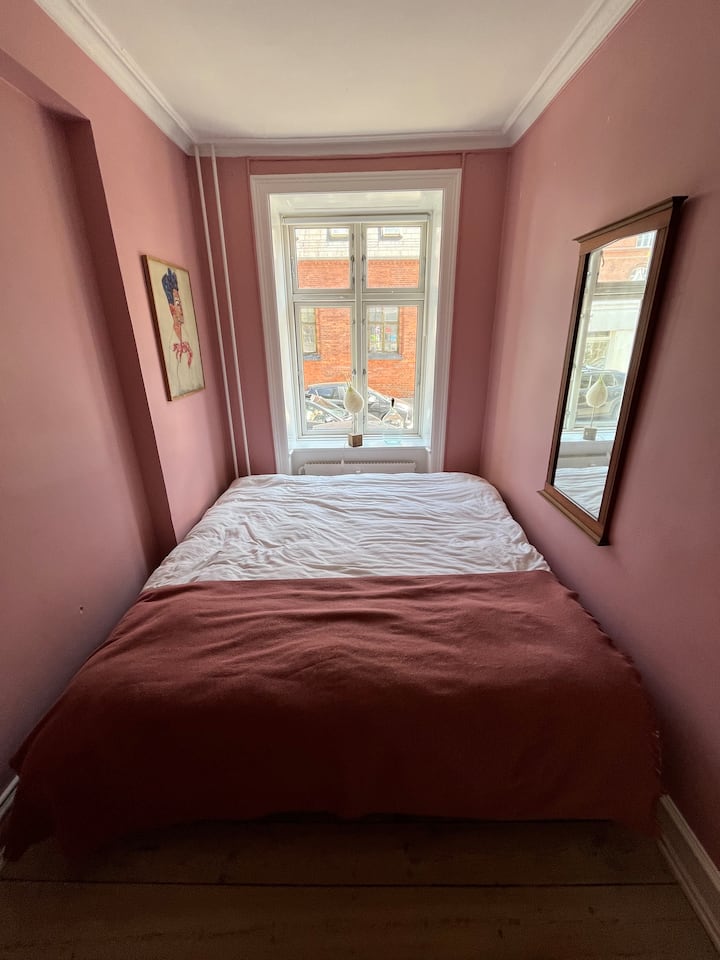 Roligt Enpersons Værelse På Frederiksberg - Copenhaguen