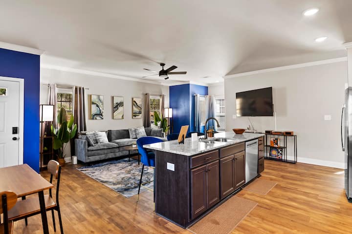 Modern & Cozy | 2 King Beds | Perfect Uga Location - Athens, GA
