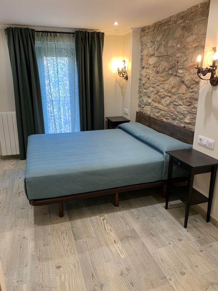 Milana Girona 301 - Girona