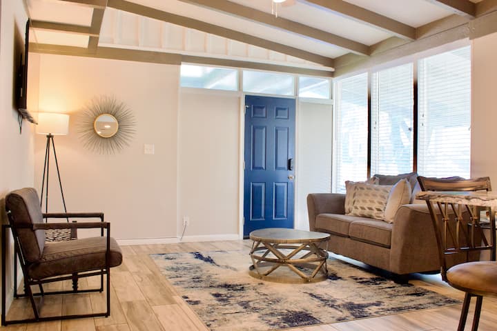 Delightful Duplex - Lake Worth, TX