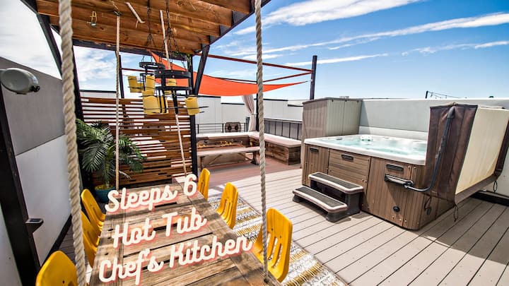 Modern 3-story Sanctuary W/ Private Roof Oasis - Denver