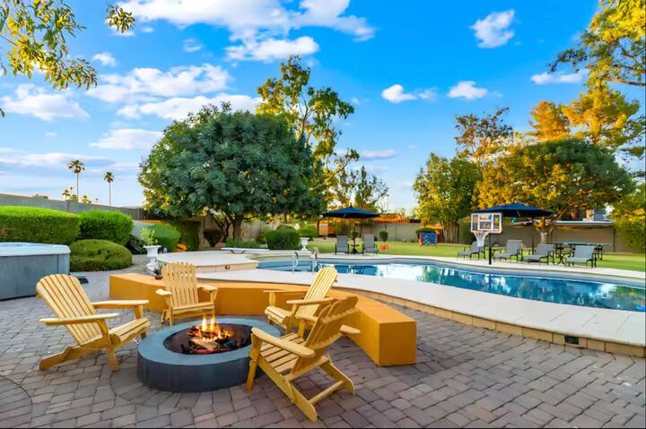 Heated Pool, Mini Golf, Hot Tub, Arcade Resort! - Scottsdale, AZ