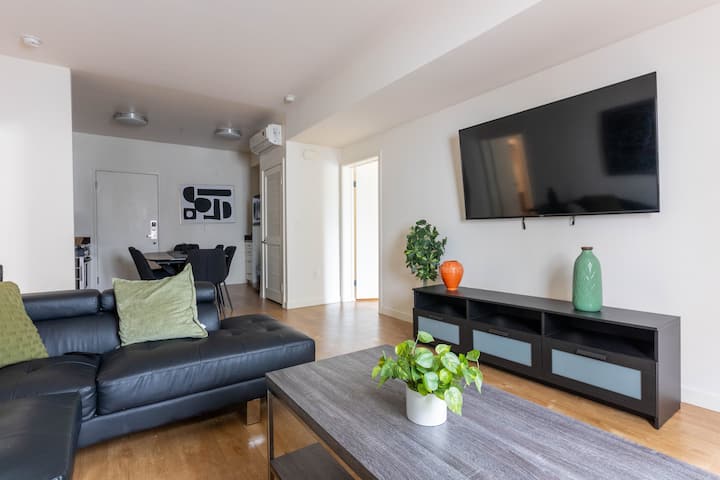 Lovely And Modern Apartment By Glendale Galleria - Hollywood, CA