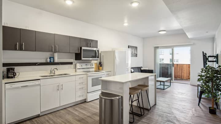 Family Friendly 2 Bedroom | Downtown | Netflix - Springfield, MO