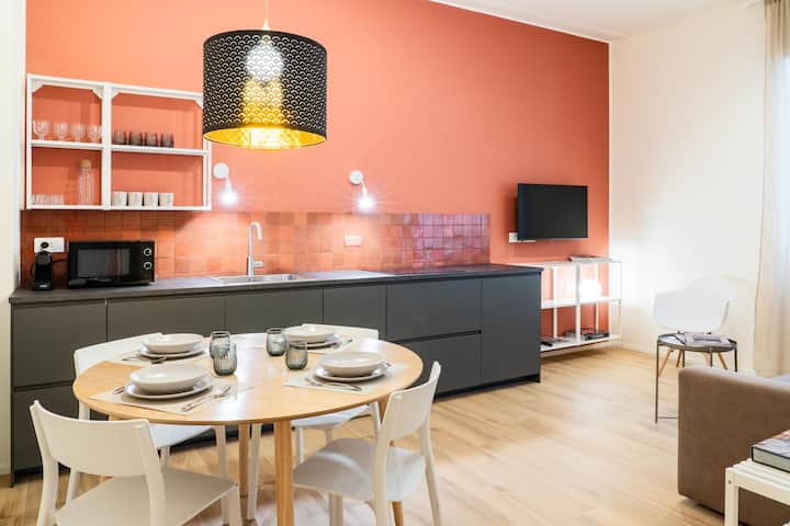 Nuovo | Appartamento Con Due Camere Da Letto - Milano