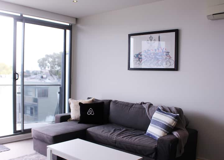 Waterview - 2bdr/2bath Apartment - Melbourne